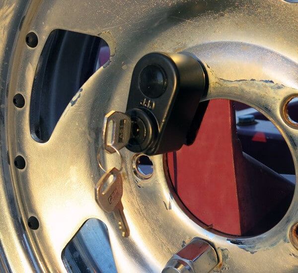 Spare Tire Lock Fits Over Wheel Studs 9/16" Diameter | Fulton STL 0603|